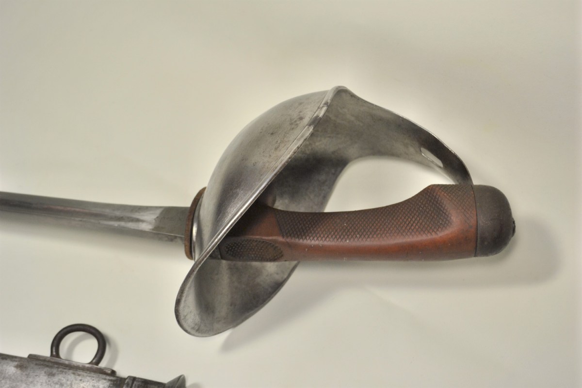 SOLD – 1908 British Cavalry Sword – Royal Canadian Dragoons – I sell swords