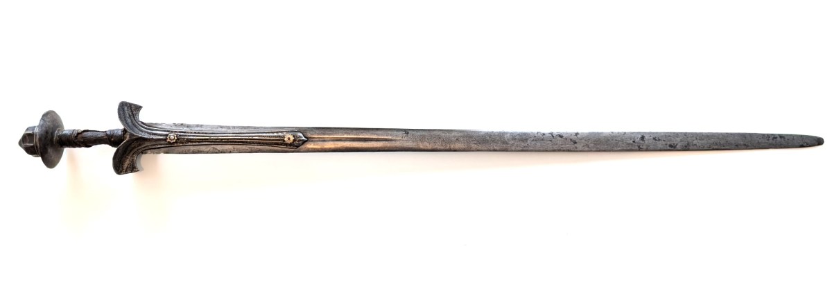 16th century Indian patissa with european blade – I sell swords